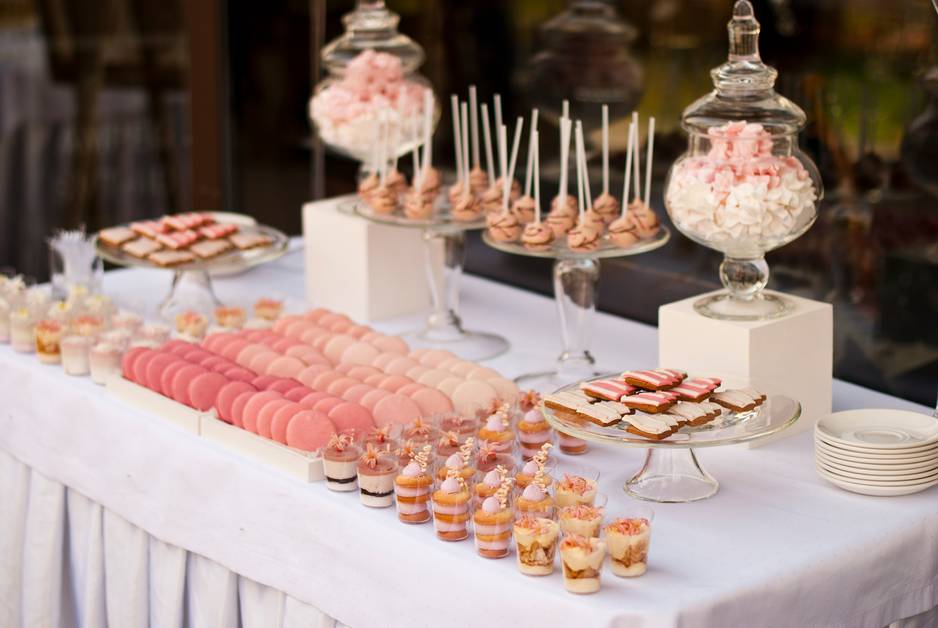 Sweet Table zur Hochzeit: Ideen für leckere Torten & Desserts